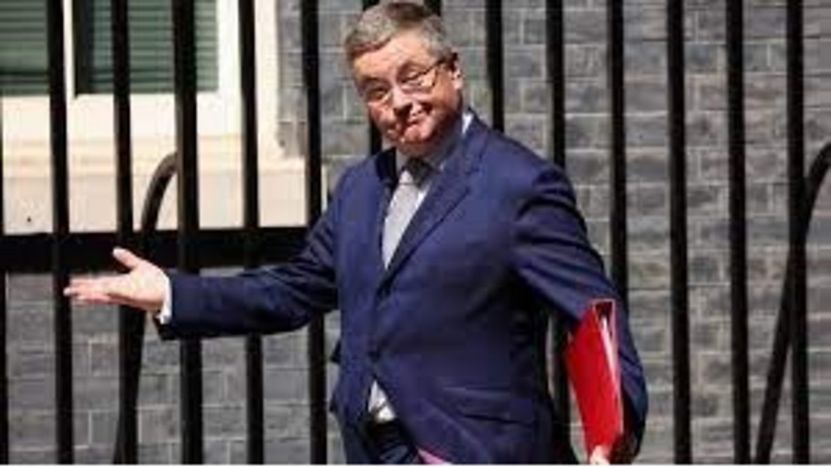 BBC Radio Wiltshire - Ben Prater, 12/10/2022, South Swindon MP Sir ...