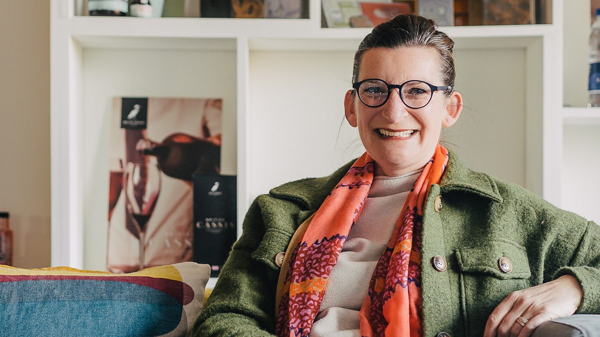 BBC Radio Gloucestershire - Kate Clark, 16/10/2022, Grasping The Nettle