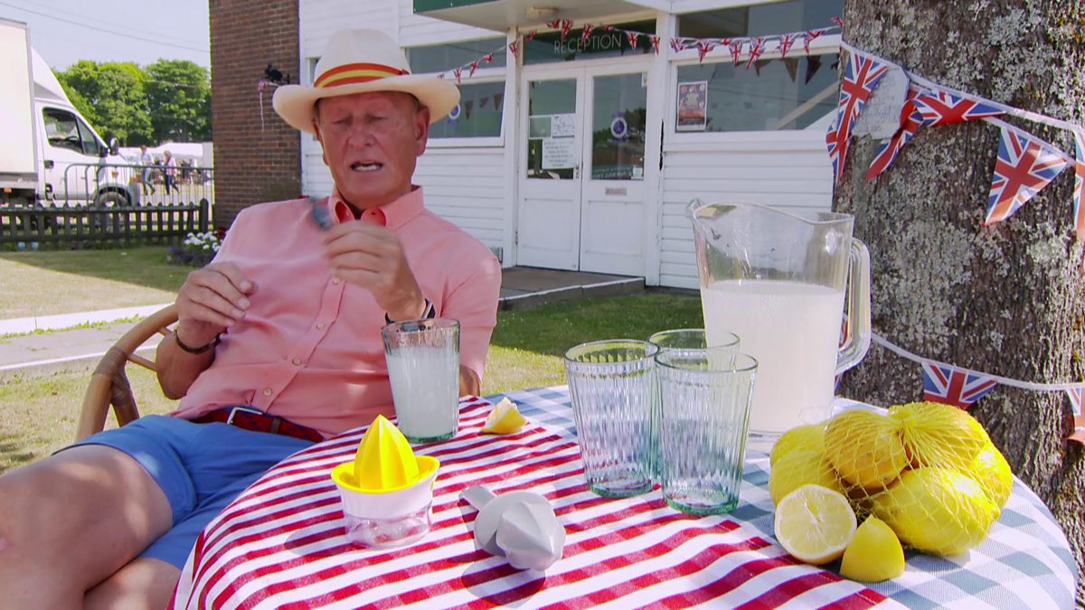 BBC One - Bargain Hunt, Series 63, Ardingly 25, Charlie has a mystery ...