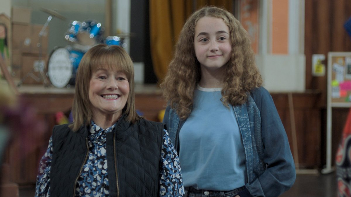 Molly and Mack - Series 5: 6. The Stall Inspection - BBC iPlayer