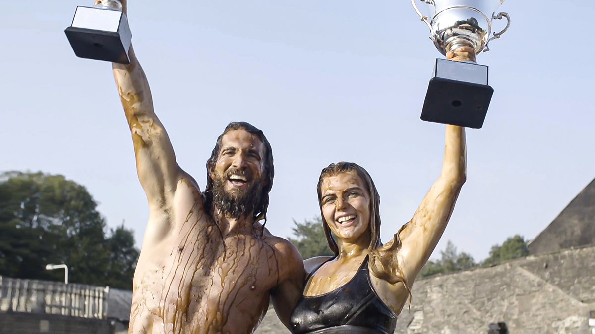 Best in the World - Series 1: 6. Tiny Ball Bat Bash - BBC iPlayer