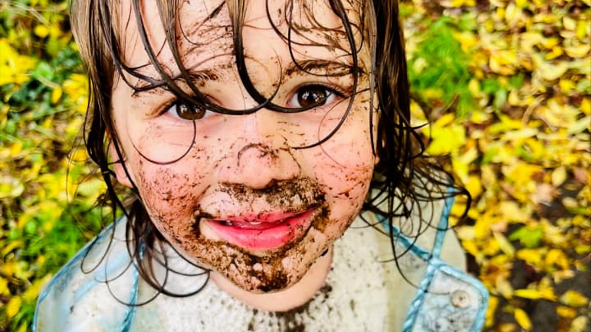 BBC Radio Northampton - Annabel Amos, 03/11/2022, Luna The World Puddle ...