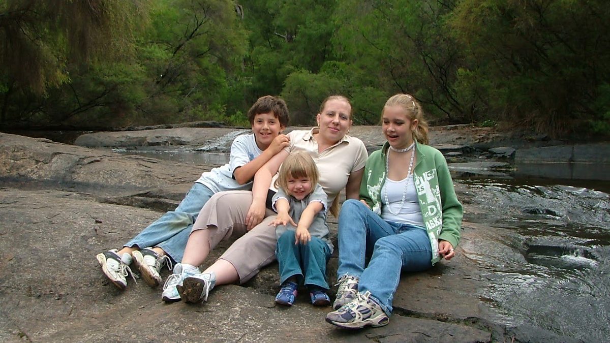 BBC Radio Tees - Amy Oakden, Christina from Stockton desperately needs help