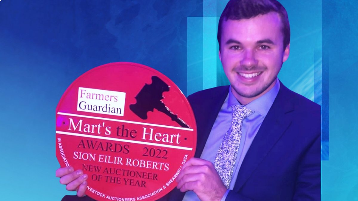 BBC Radio Cymru - Aled Hughes, Croeso i Qatar, Siôn Eilir Roberts ...