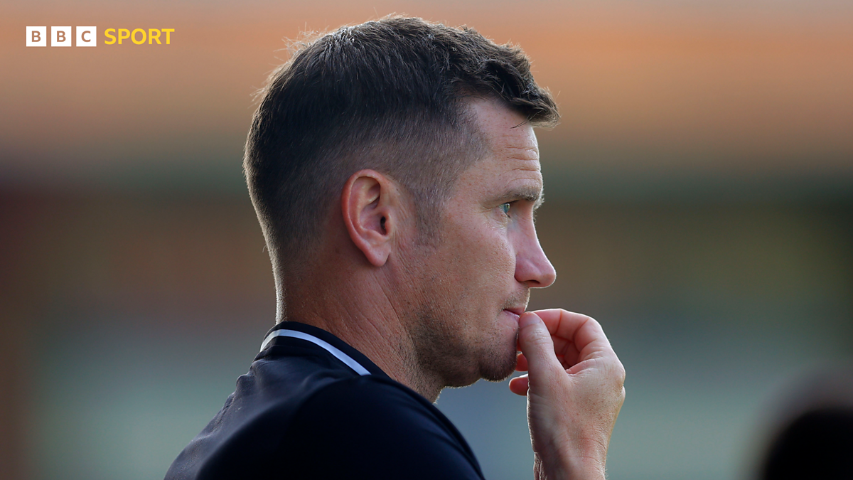 BBC Radio Stoke - Praise and Grumble, 19/11/2022, Lee Bell post Swindon ...