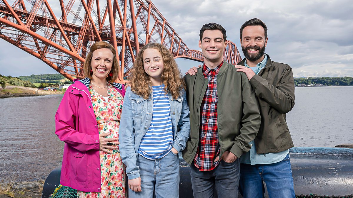 Molly and Mack - Songs: Molly and Macks Goodbye Song - BBC iPlayer