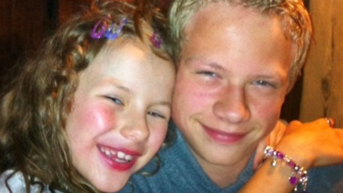 BBC Radio Wiltshire - Ben Prater, 24/11/2022, Vandals ruin memorial to two children three times ...