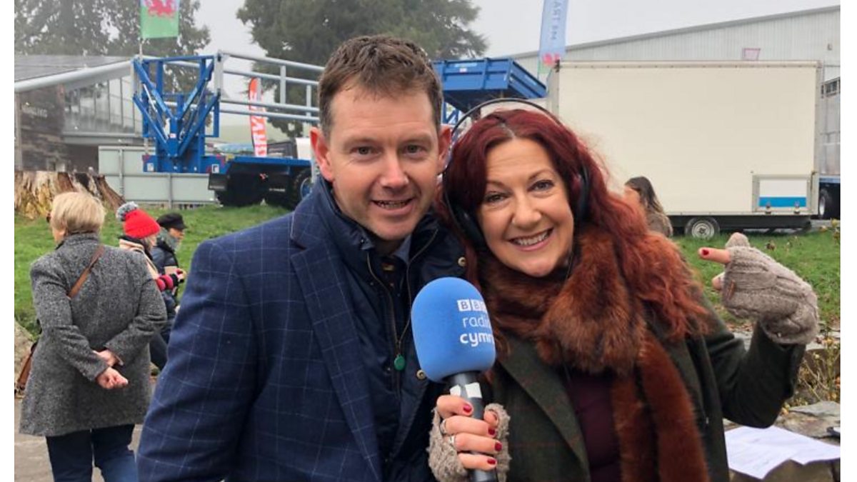BBC Radio Cymru - Bore Cothi, Huw Williams Milfeddyg y Sioe Aeaf.