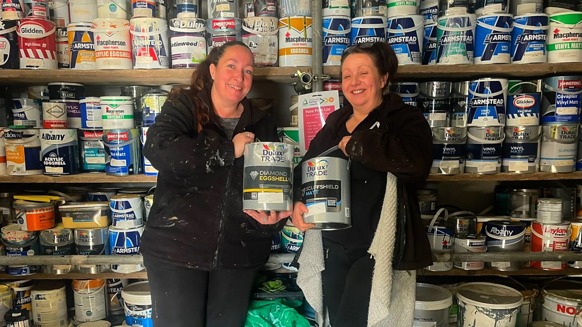 BBC Radio Humberside - David Burns, 02/12/2022, Community reuse paint ...