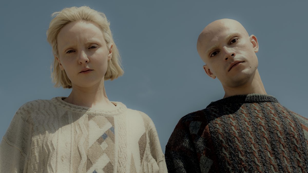 S4C - Y Goleudy, Cyfres 1