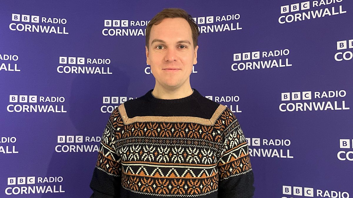 BBC Radio Cornwall - Julie Skentelbery, 15/12/2022, Laurence Pears