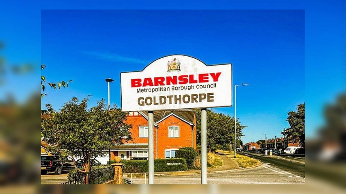 BBC Radio Sheffield - Becky Measures on BBC Radio Sheffield, 11/12/2022 ...