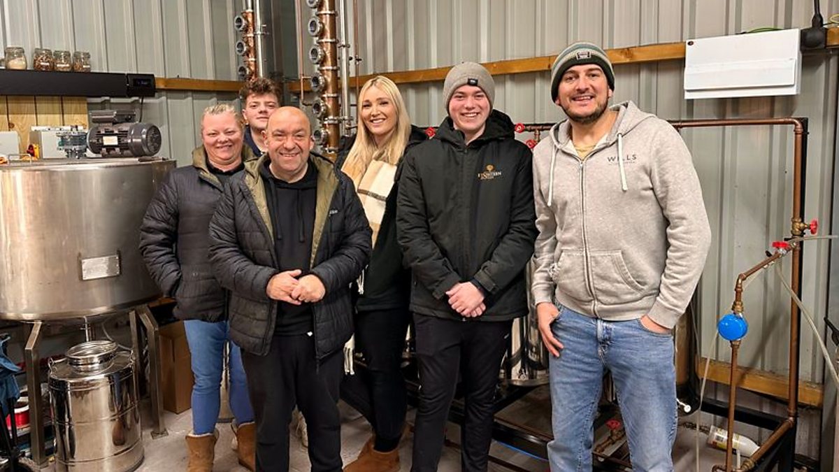 BBC Radio Somerset - Andy Bennett on BBC Radio Somerset, 17/12/2022, The team at E18hteen Gin ...