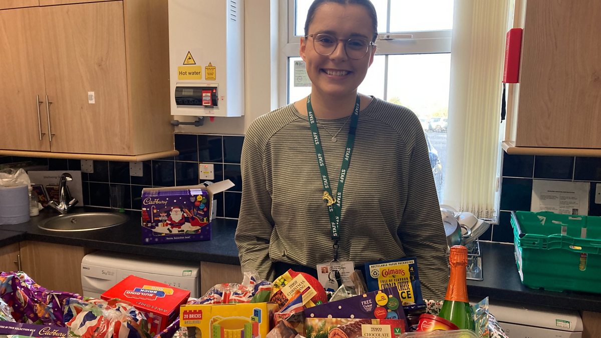 BBC Radio Tees - Amy Oakden, Daisy Chain makes Christmas possible for ...