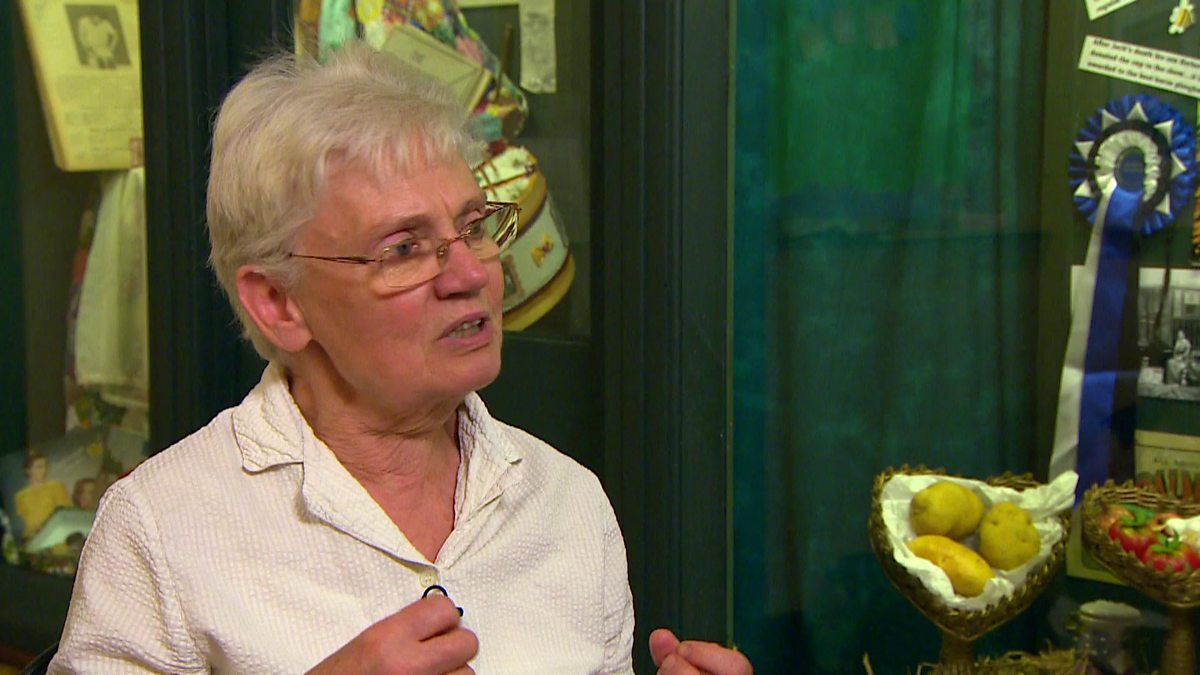 BBC One - Bargain Hunt, Series 63, Newark 30, Eric goes back in time in ...