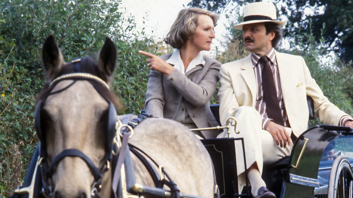 BBC One - To the Manor Born, Series 3, Horse vs Cars