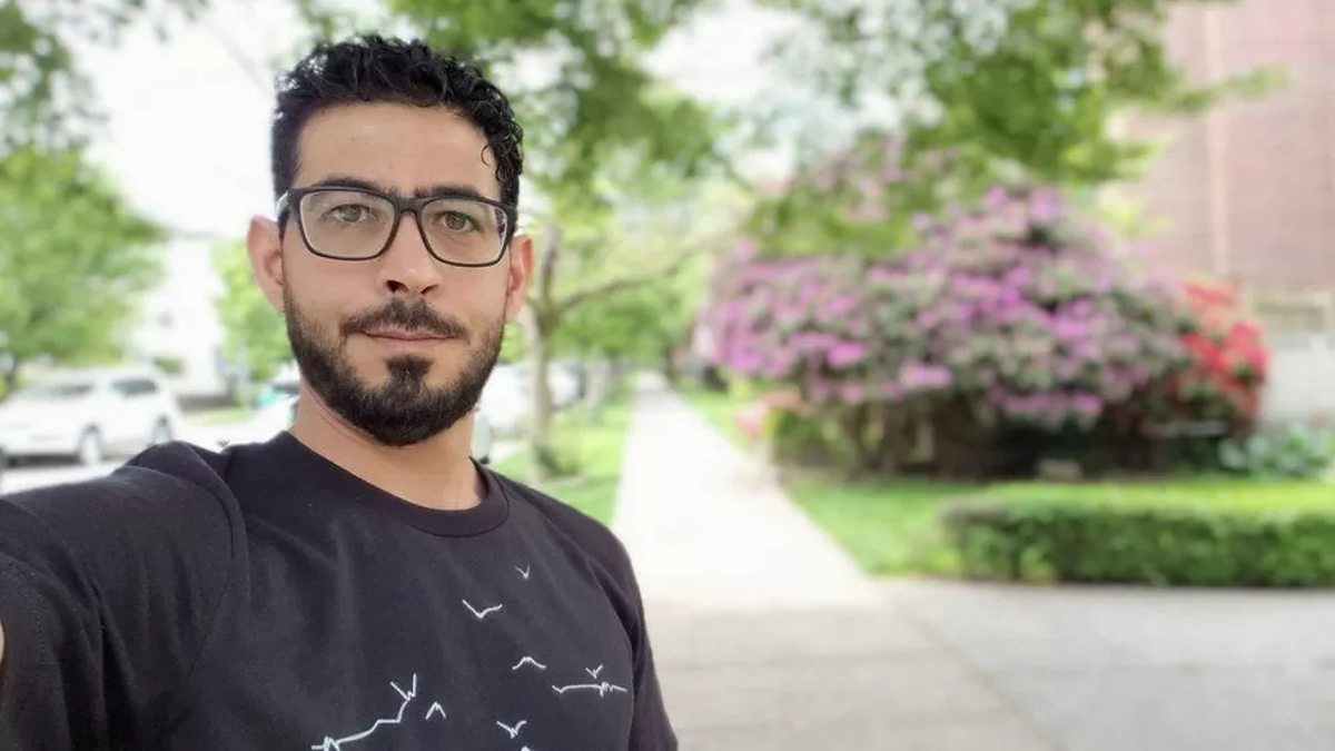 BBC World Service - Newsday, Syrian refugee who lived in an airport ...