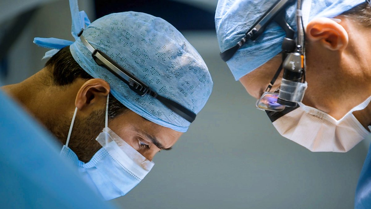 Surgeons: At the Edge of Life - Series 5: 1. Major Trauma - Back from ...