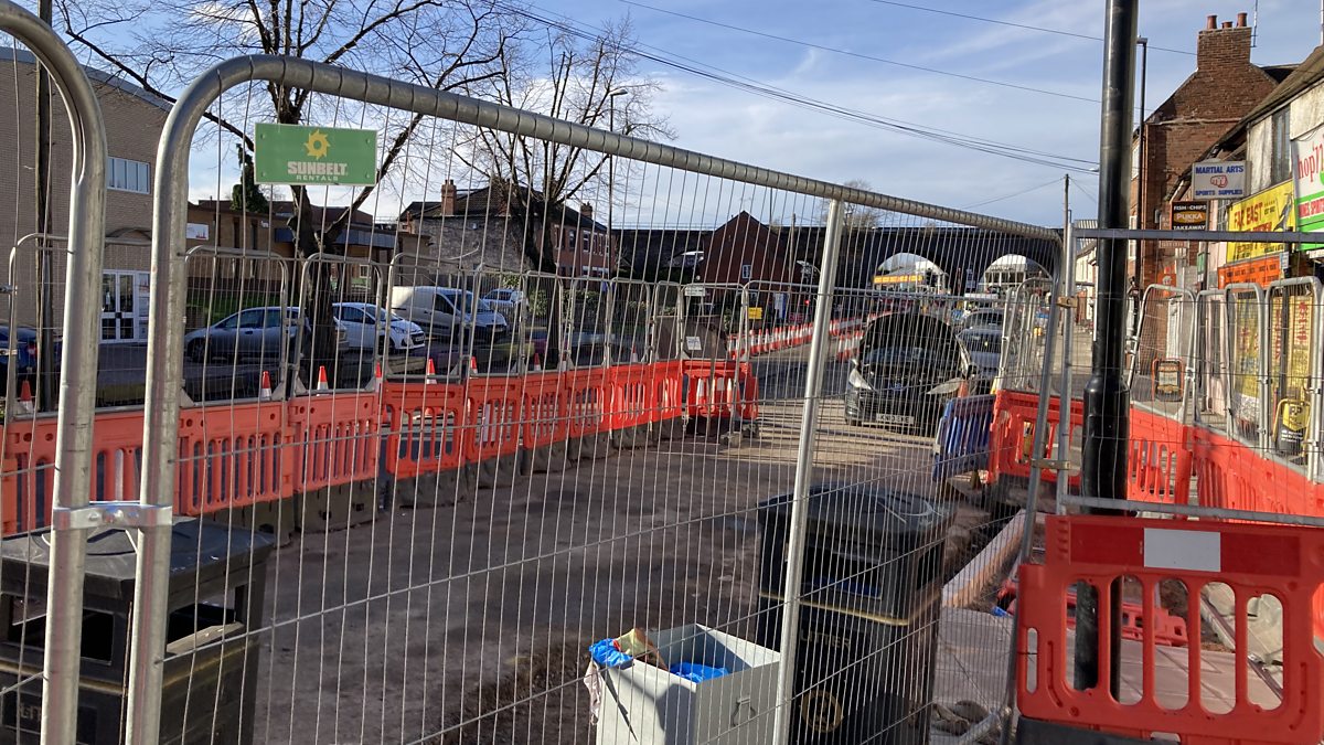 BBC CWR - CWR Breakfast with Phil Upton, Coventry roadworks hits trader ...