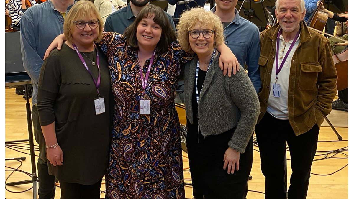 BBC Radio Cymru - Bore Cothi, Carolau Plygain a'r Gerddorfa - Sioned Webb