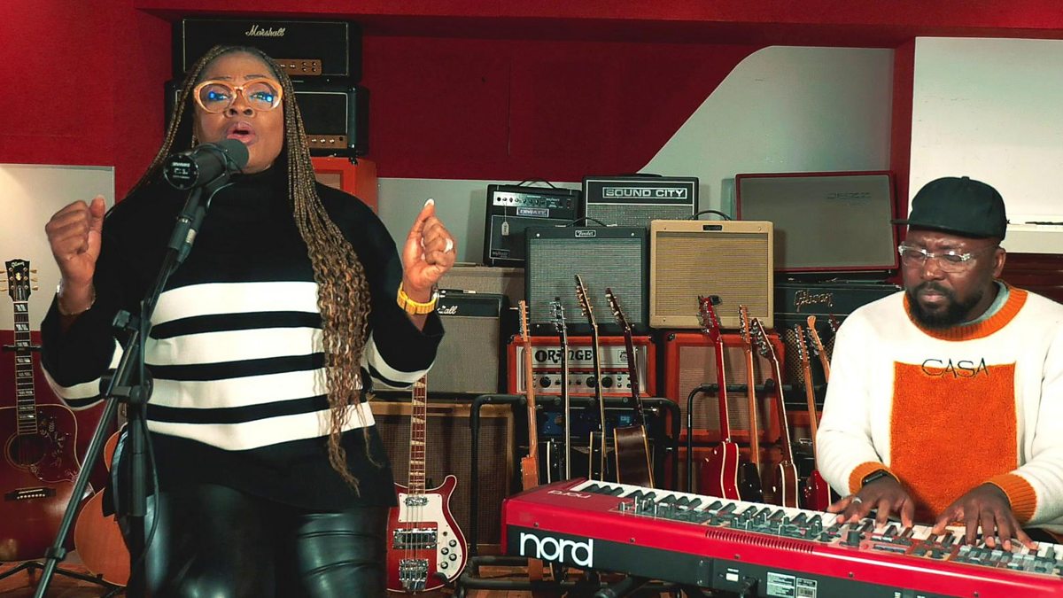 BBC World Service - This Is Africa, Sinach in session, Sinach: I Know ...