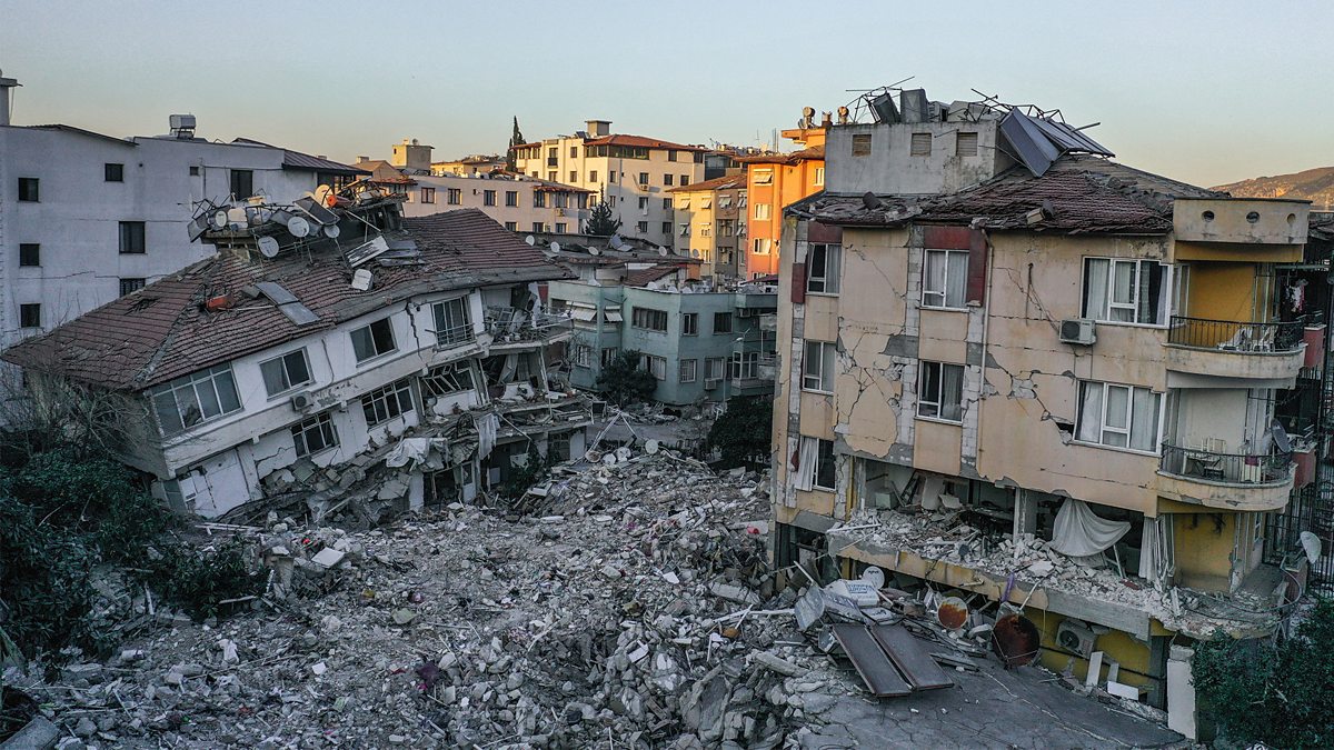 BBC World Service - Weekend, Turkey-Syria earthquakes: Writer Kaya Genc ...