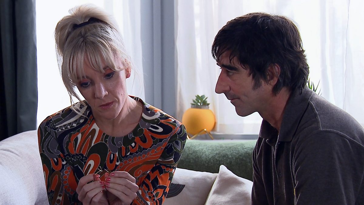 S4C - Pobol y Cwm, Thu, 23 Feb 2023