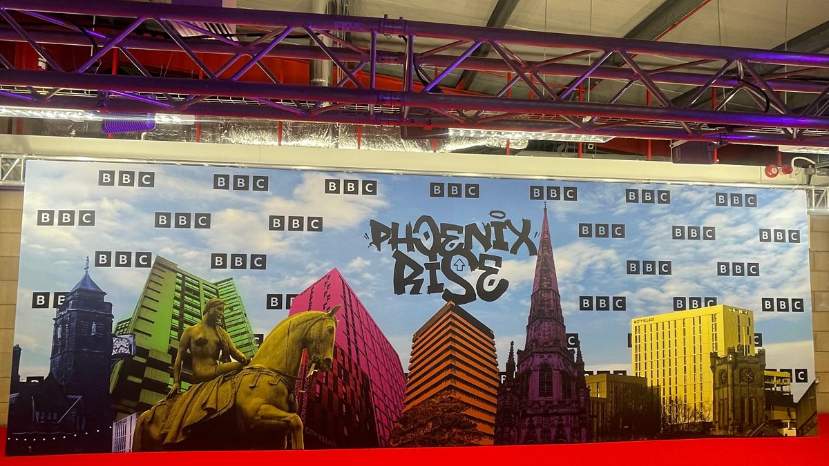 BBC CWR - CWR Breakfast with Phil Upton, Phoenix Rise: Red carpet premiere