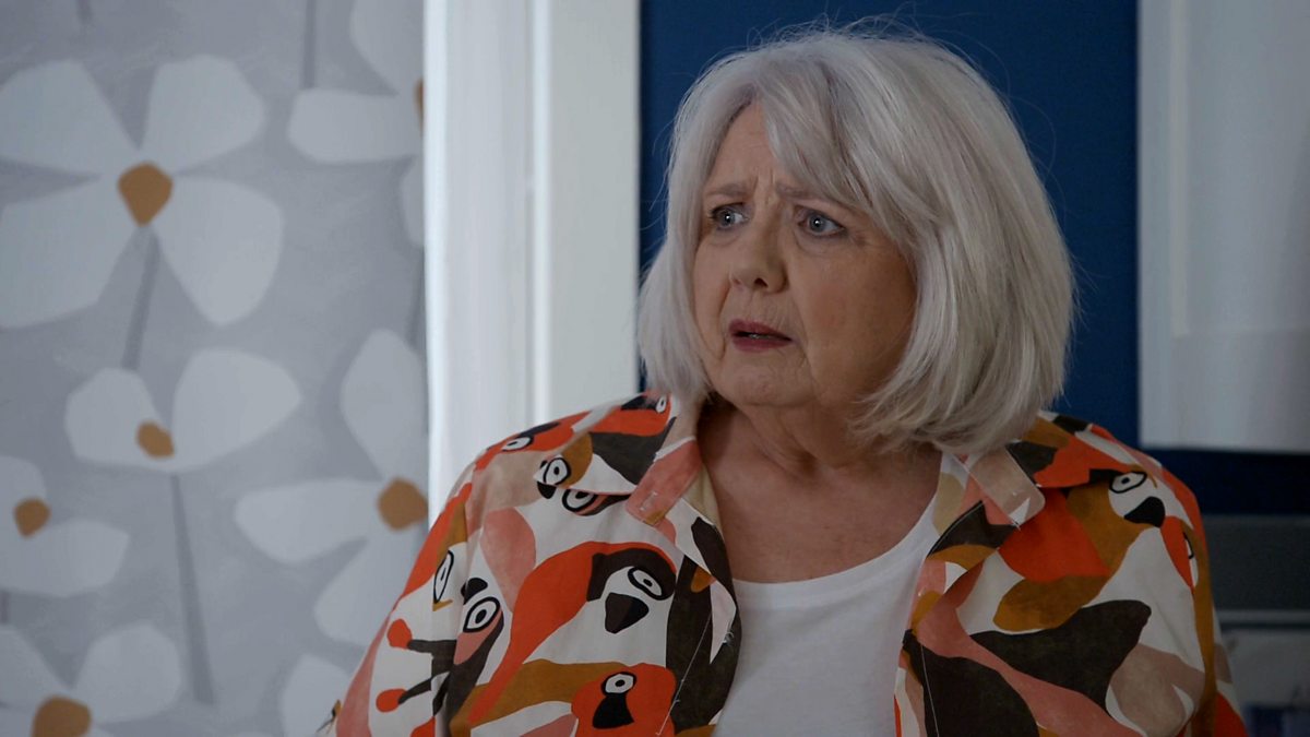 S4C - Pobol y Cwm, Tue, 21 Mar 2023