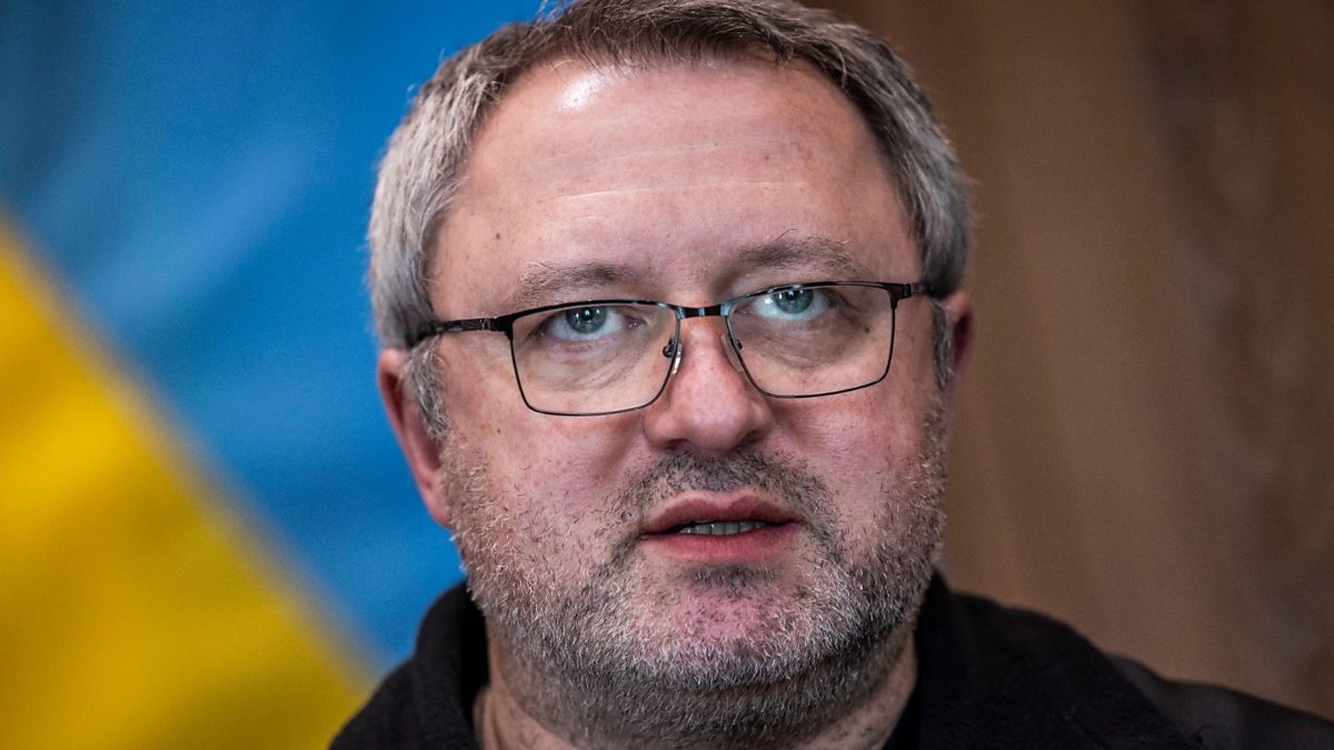 BBC World Service - Newshour, Ukraine's prosecutor general on Putin warrant