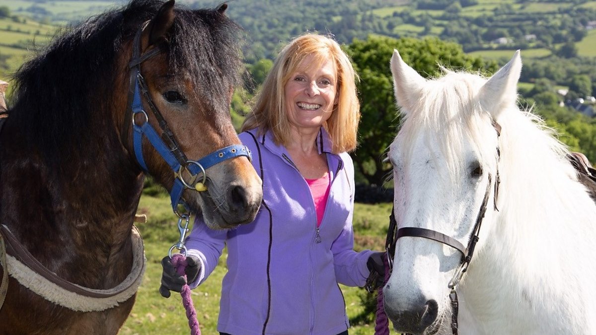 BBC Radio Devon - Sunday Breakfast, Tracey Elliot-Reep - Horse Adventurer!