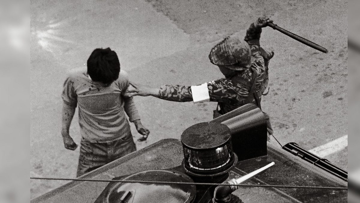 BBC World Service - Outlook, My secret photos of South Korea's fight ...