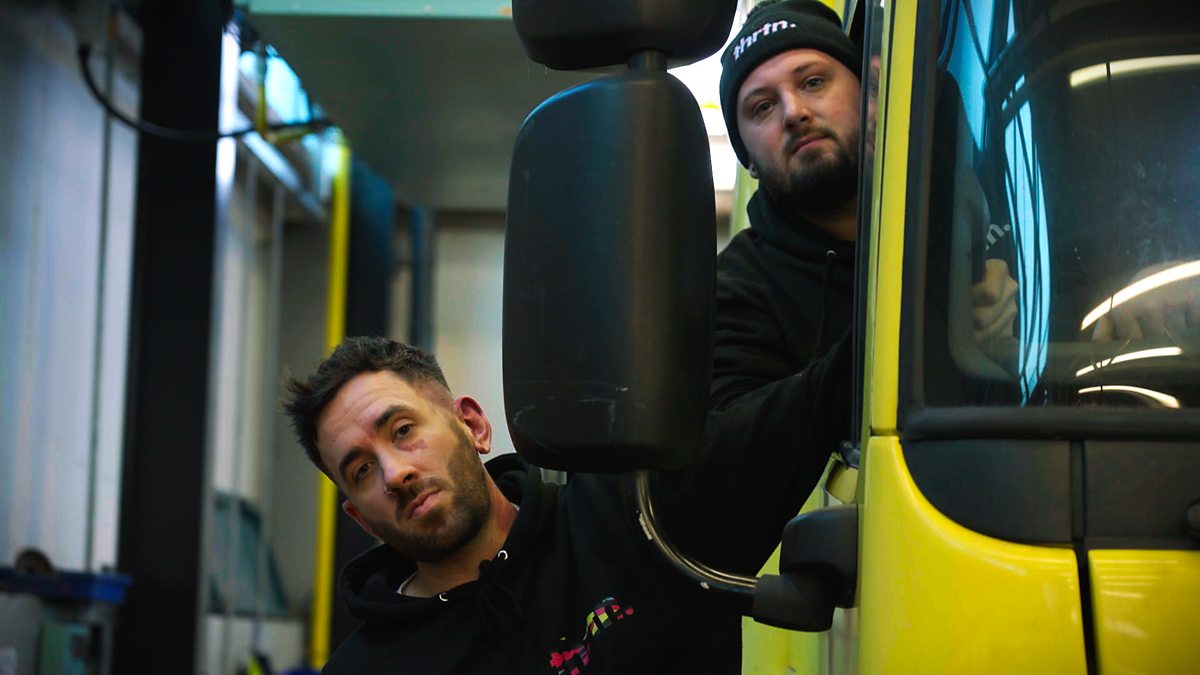 S4C - Pen Petrol, Cyfres 2, Loris