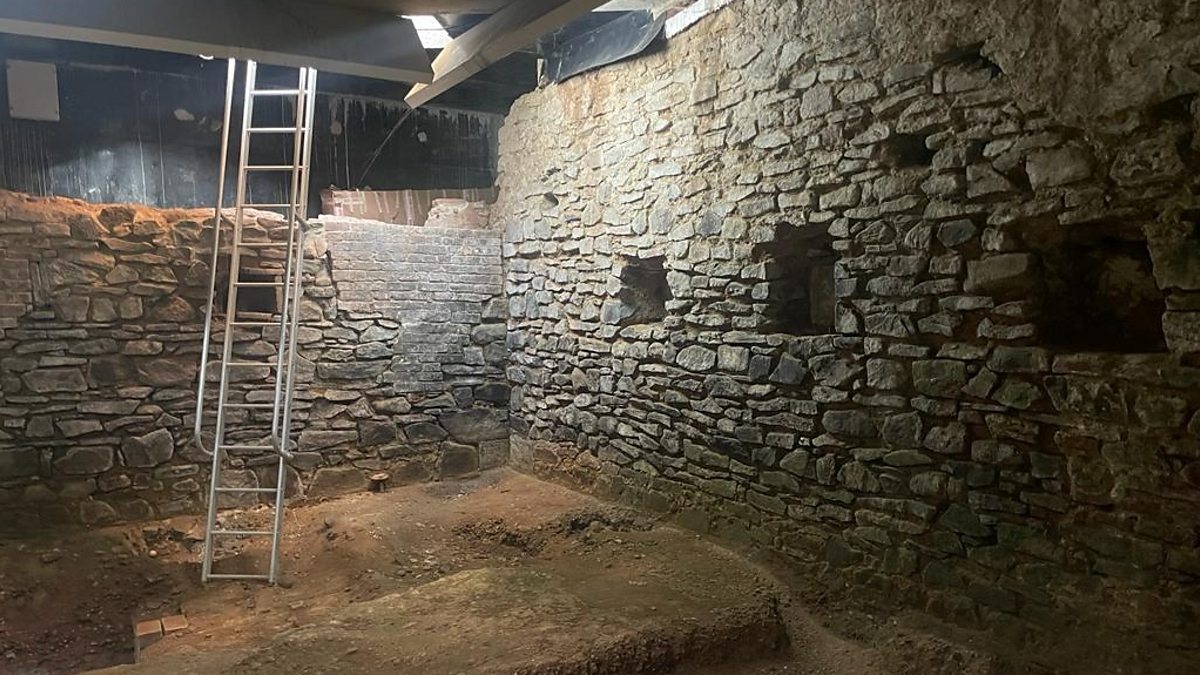 BBC Radio Leicester - Ben Jackson on BBC Radio Leicester, 11/04/2023 ...