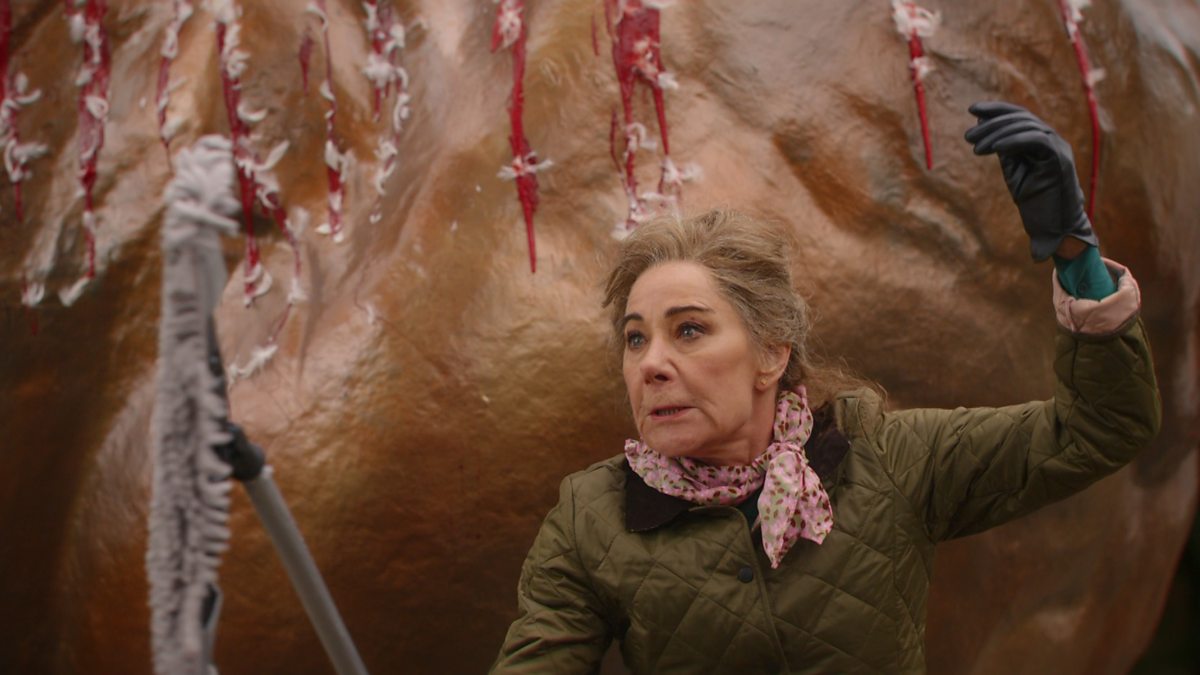 BBC One - The Cleaner, Series 2, The Statue, "En garde!"