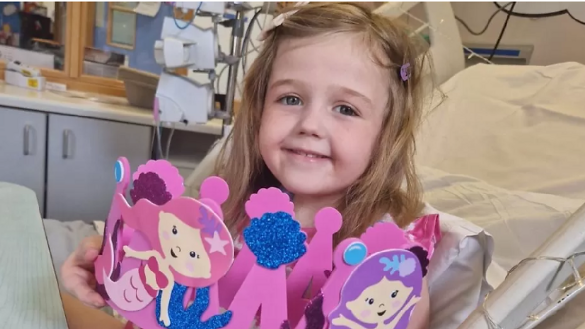 BBC Radio Cornwall - James Churchfield, Mel Osborne sits in (25/04/2023 ...