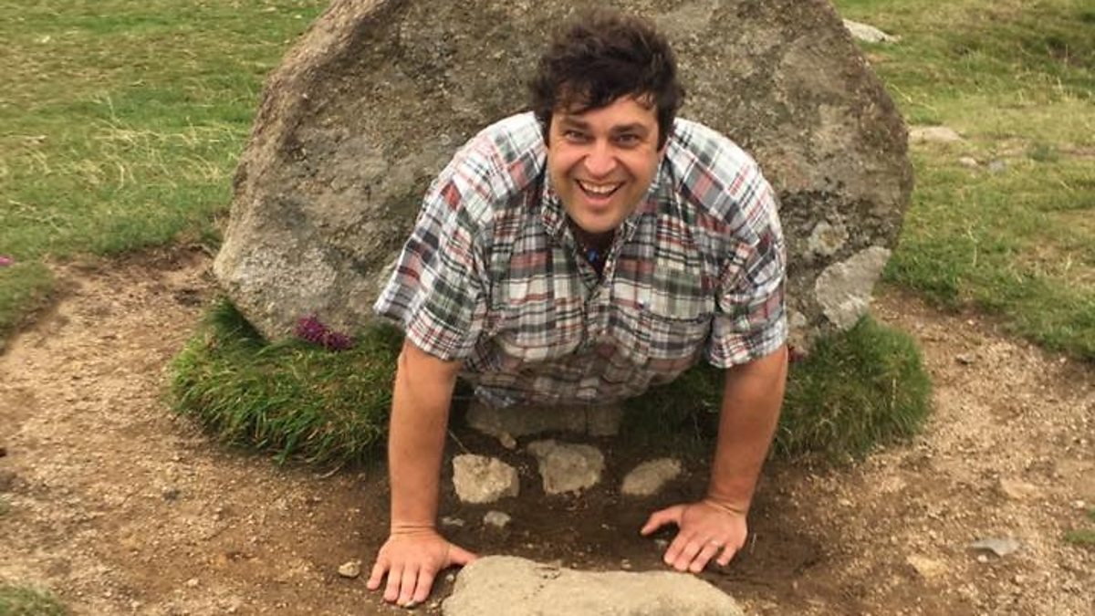 BBC Radio Cornwall - Julie Skentelbery, 25/04/2023, Aaron Bray