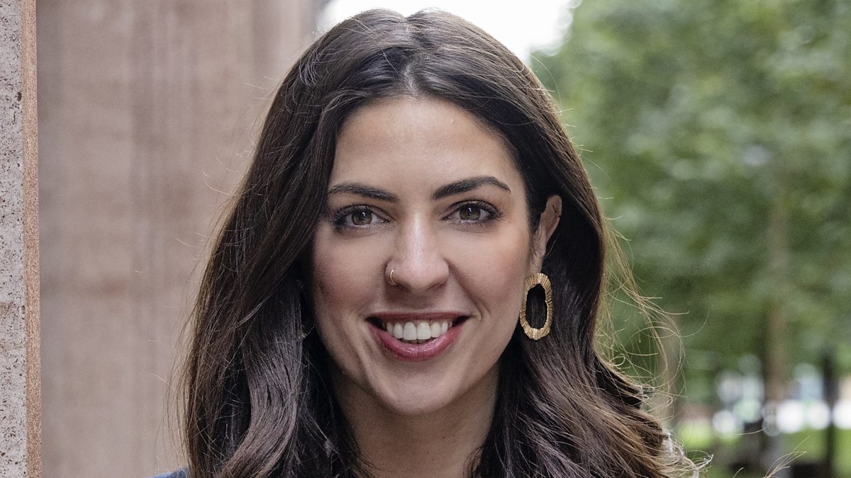 BBC Three Counties Radio - Liz Flower, Celebrating the Show's First ...