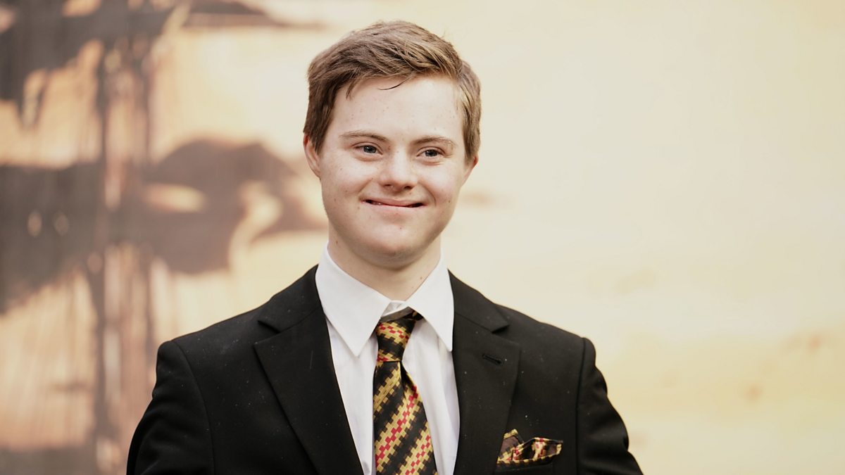 BBC Radio Sussex - Danny Pike, 03/05/2023, Actor from Shoreham makes ...