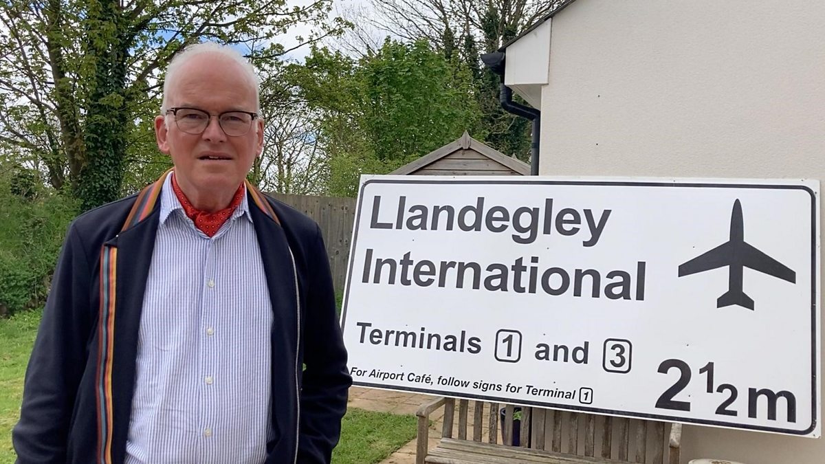 BBC Radio Devon - David FitzGerald, How did this sign end up in Devon ...