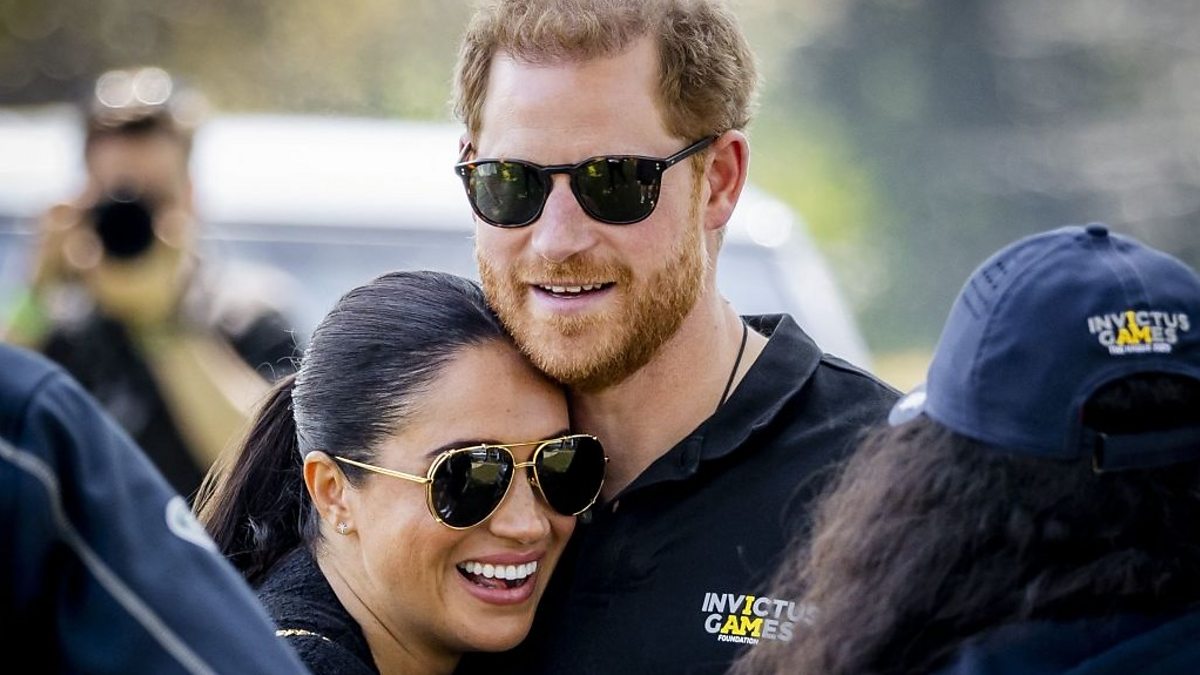 BBC World Service - Newshour, Prince Harry car chase: How often does ...