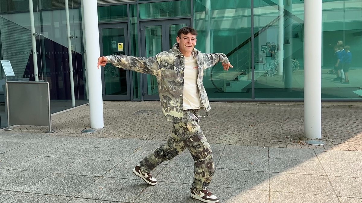 BBC Radio Berkshire - Bill Buckley, Bracknell's links to the Waco seige ...