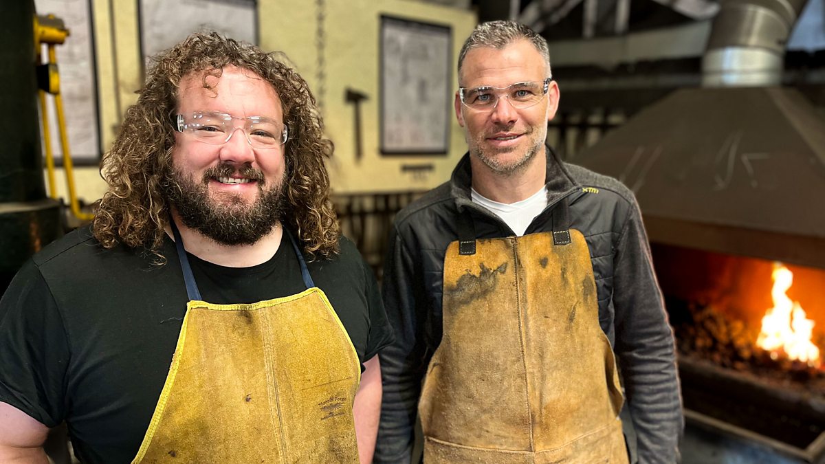 S4C - Iaith ar Daith, Cyfres 4, Adam Jones a Mike Phillips