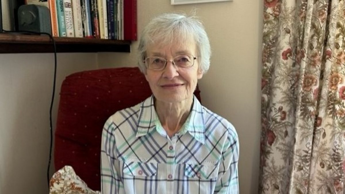 BBC Radio Cymru - Yr Oedfa, Jenny Garrard, Llanidloes