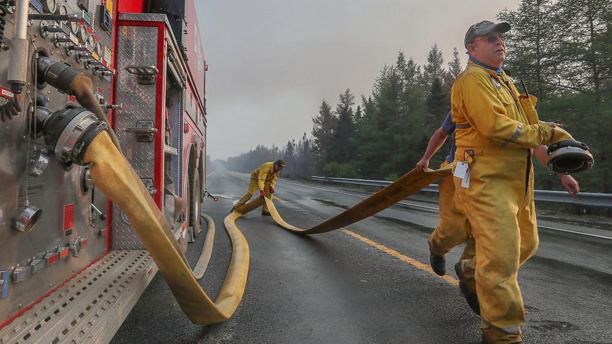 BBC World Service - Newsday, Canadian wildfires bring smog to the ...