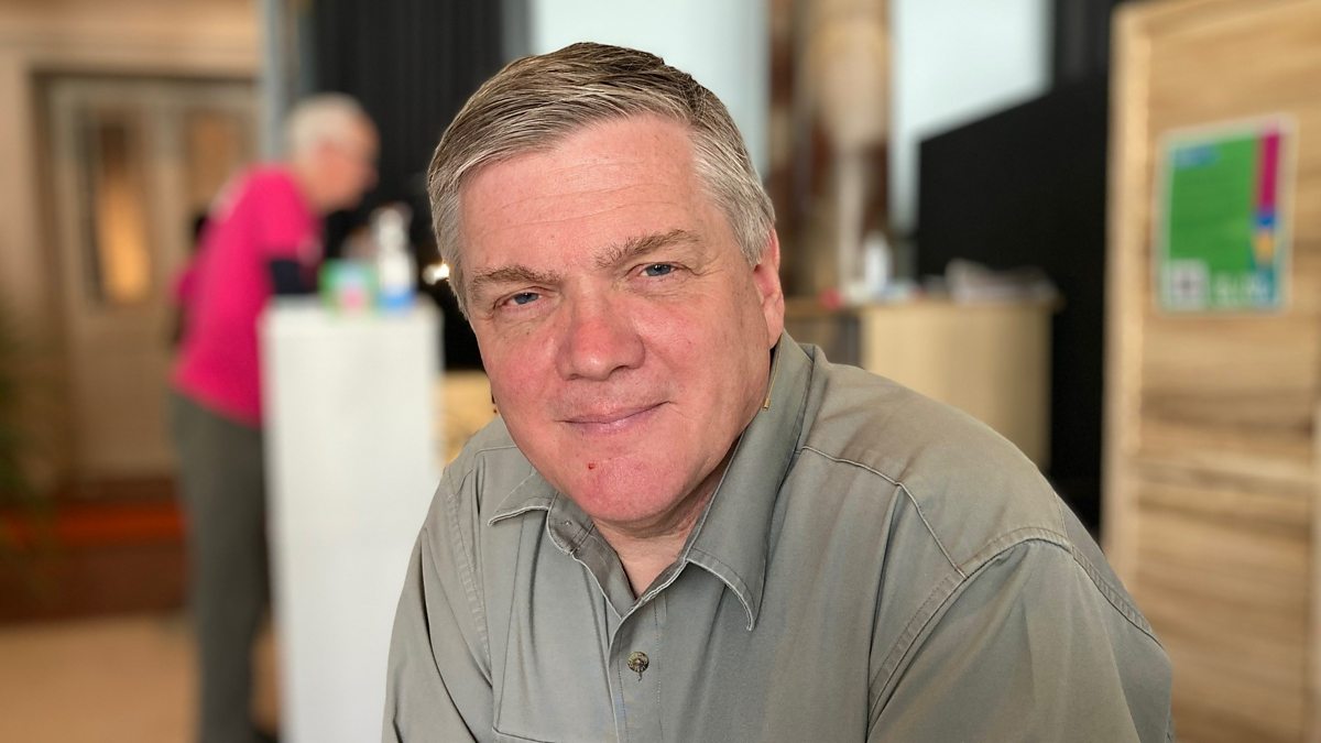 BBC Radio Gloucestershire - Mark Cummings, 08/06/2023, Ray Mears on his ...