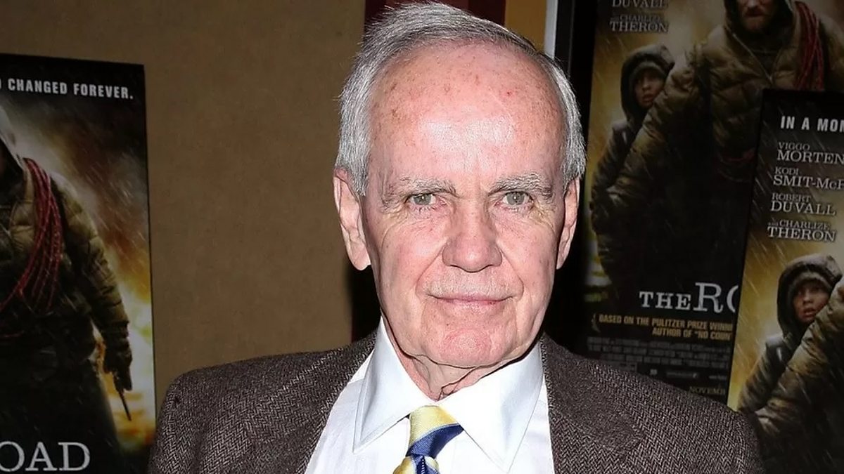 BBC World Service - Newshour, Cormac McCarthy 'wrote at the highest level'