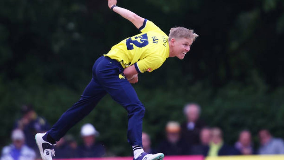 BBC Radio Solent - Solent Sport, Hampshire's Australian fast bowler ...
