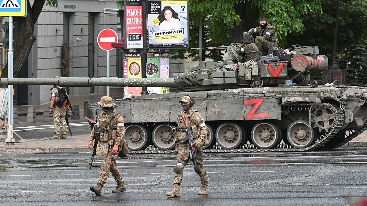 BBC World Service - Weekend, What's behind Russia's military mutiny?