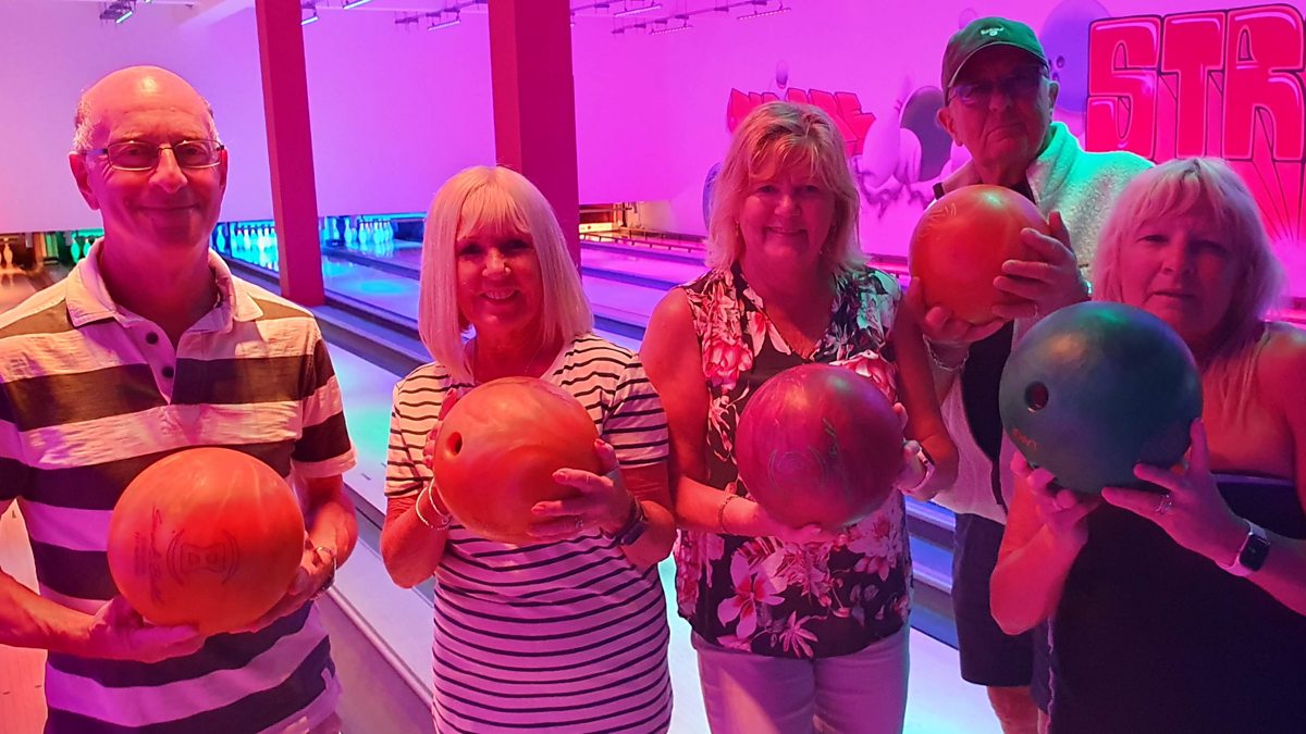 BBC Radio Devon - Pippa Quelch, Rick Edwards sits in (29/06/2023), Ten Pin Bowling